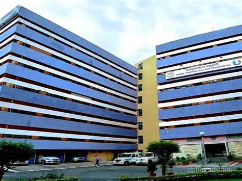 Bhopal MCU To Launch PG Diploma In Mobile Journalism Social Media Management