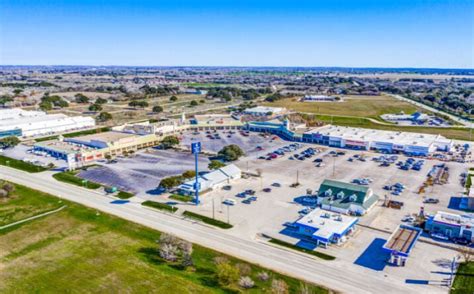 Crossroads Shopping Center San Antonio Crossroads Mall Zack Snyder