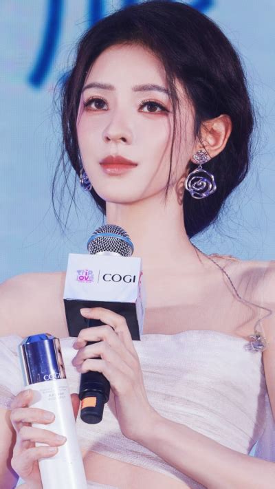 刘亦菲 证件照 高清图片，堆糖，美图壁纸兴趣社区