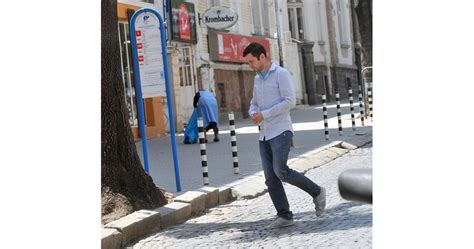 ПРОДАВАЙ Синът на Мишо Бирата изкара на пазара апартамента на родителите си