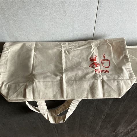 ユニクロ おめでトート オンライン メルカリ