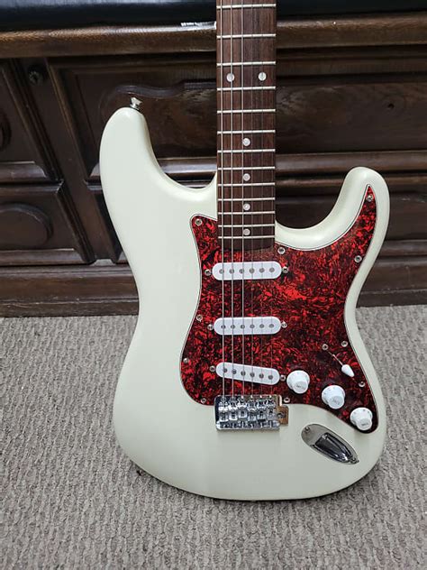Squier Stratocaster | Reverb