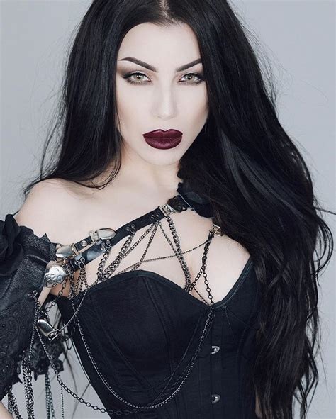 Gothic Beauty Threnody Bdsm651