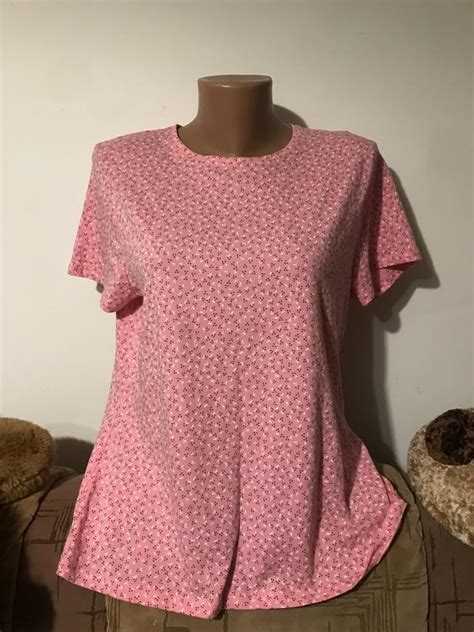 Футболка котонова — цена 350 грн в каталоге Футболки Купить женские вещи по доступной цене на