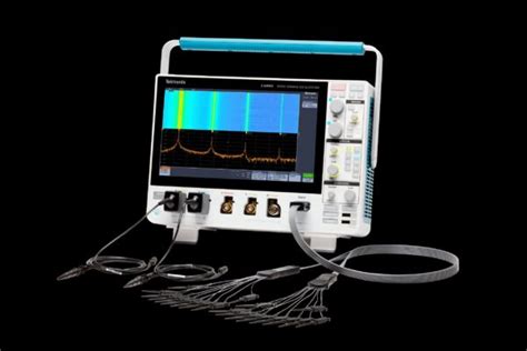 Large Screen Scopes Boost Design Productivity