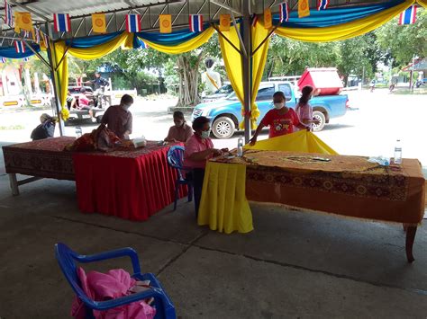 วัดศรีสัจจาวาส ภาพงานสรงน้ำหลวงพ่อครับ