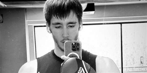 Kan Džinović Pokazao Telo U Teretani Informerrs