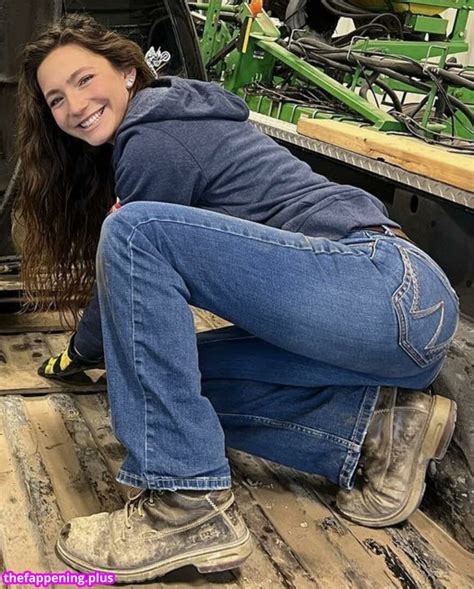 Laura Carlson Wilson Laurafarms Lauraywilson Nude Onlyfans Photo 23 The Fappening Plus