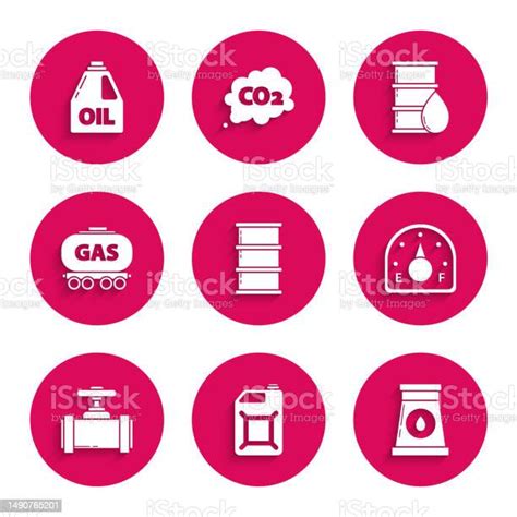 배럴 오일 휘발유 용 캐니스터 석유 및 산업 공장 건물 모터 게이지 산업 금속 파이프 밸브 가스 철도 저수조 및 모터 기계 아이콘을 설정하십시오 벡터 0명에 대한 스톡 벡터