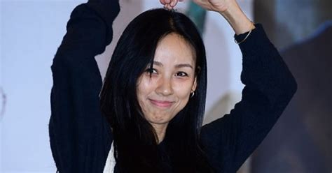 춥지도 덥지도 않게…이효리 싱글 ‘후디에 반바지 발매 [mk★오늘의신곡]