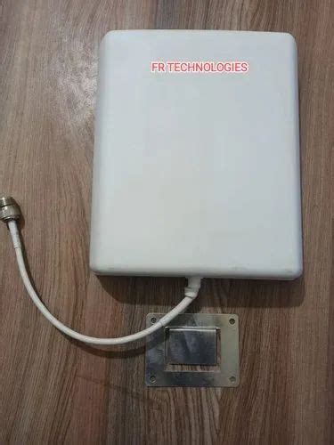 Mhz Aluminium Alloys Radiation Patch Antenna At Piece In New Delhi
