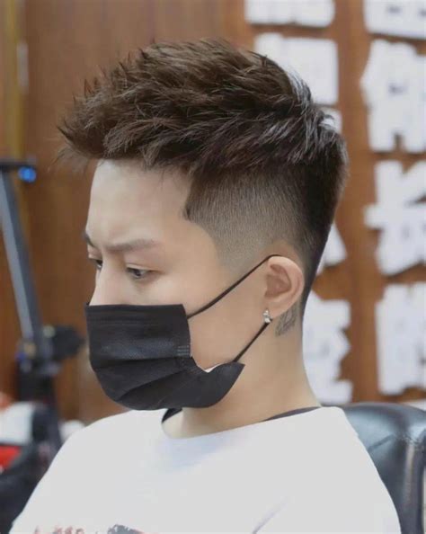 爆款男生发型 前刺，哪一款适合你？ 场合 Cm 造型