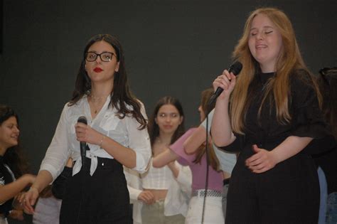 Първа езикова гимназия Варна Концерти