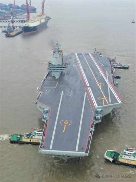 现场高清大图，福建舰首次海试！新浪财经新浪网