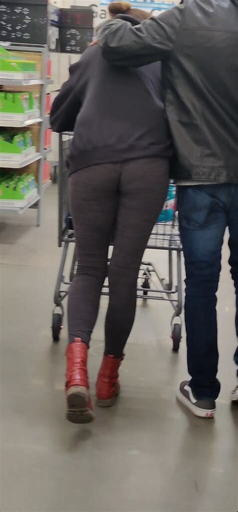 Teen Showing Off Her Wedgie Spandex Leggings Yoga Pants Forum