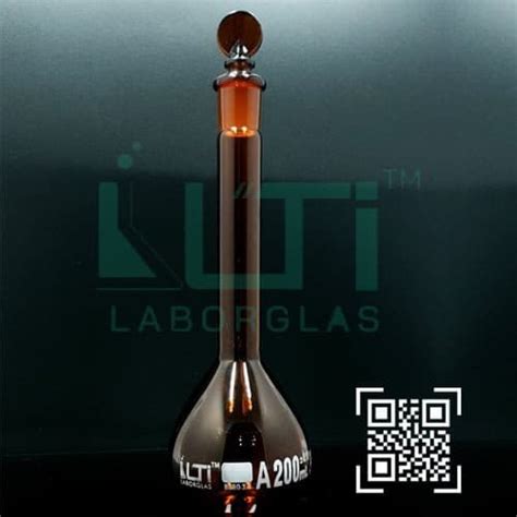 2705 Amber Glass Qr Coded Volumetric Flask With Solid Glass Stopper