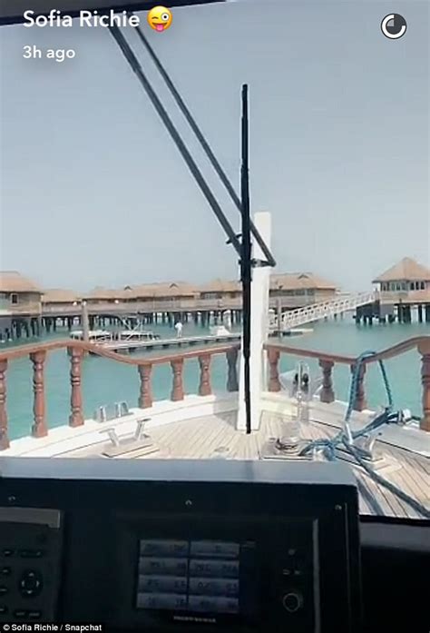 Sofia Richie Jet Skis In Bikini Off Qatari Coast Daily Mail Online