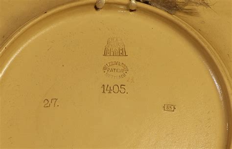 Старинная декоративная тарелка с портретом