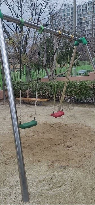 놀이터 그네 Youtube