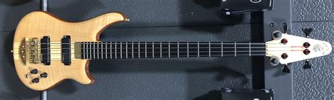 Alembic Essence 4 String 30 75” Scale Lowend Bass Shop Vault