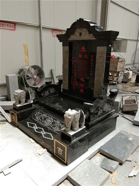 一夫二妻合葬墓碑格式 中式墓碑，国内墓碑，家族墓碑，陵园墓葬石雕艺术生产雕刻厂家 福建惠安富士熙和石业有限公司