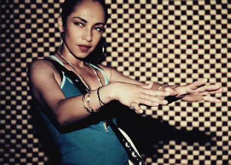 Best Shakira Songs Of All Time Singersroom Com