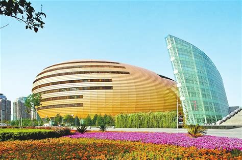 河南艺术中心： 彩蝶”翩跹 艺动中原 新华网河南频道
