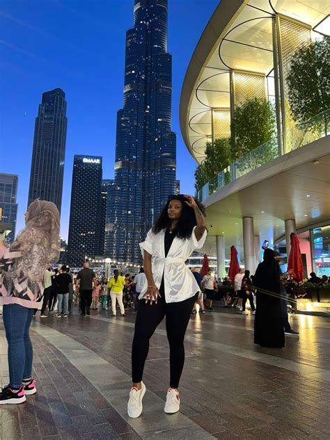 Após Participação No Videoclipe De Neide Sofia Modelo Neide Lopes “mima Se” Com Férias No Dubai