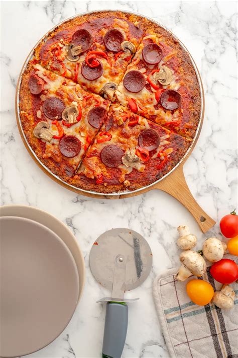 Best Keto Cauliflower Pizza Recipe Cast Iron Keto 🍕