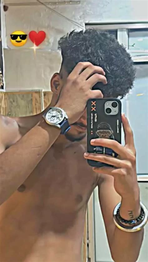 ‎موہت ️‎ 18 Mohit • Instagram Photos And Videos