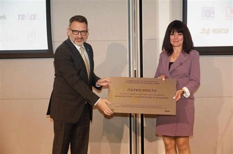 Със специална програма привличаме студенти от трети страни а вече сме