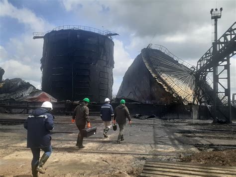 Екологи показали наслідки російської атаки на порт Південний і назвали суму збитків ФОТО