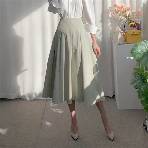 아이스크루 페미닌🩰빠른배송💗 리치 헵번 핀턱 플레어 롱 뒷밴딩 훌 스커트 4color 청순 A라인 고퀄 하체 커버 보정 데일리 데이트 연말 파티 하객룩 코튼 면치마