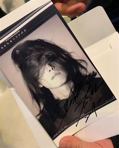 Fan Meeting Kim Woo Bin Gives Fans A Photo When His Hair Is Still Long