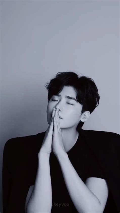 لی جونگ سوک با موی بلند😍 فیلم ویسگون