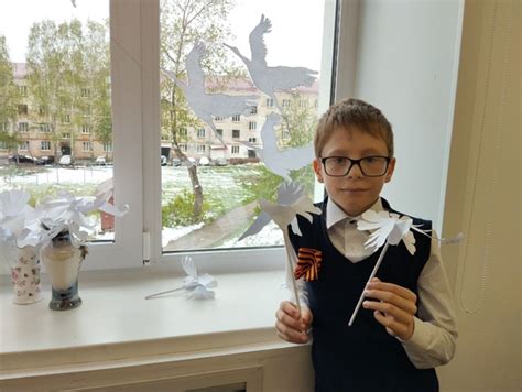 ОКНА ПОБЕДЫ К ежегодной Всероссийской акции «Окна Победы присоединились учащиеся Школы №9 г