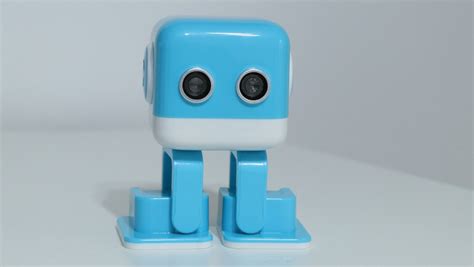 Robot Multifuncțional Boxă Portabilă Wltoys Cubee F9 Review