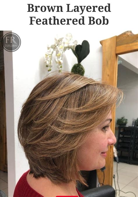 Layered Feathered Bob Short Layered Haircuts Medium Length Hair Cuts