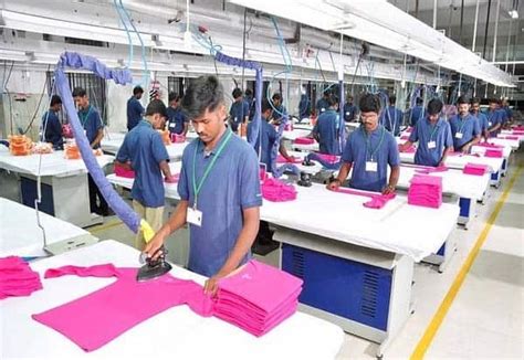 ஆயத்த ஆடை உற்பத்தி ரூ 3 லட்சம் நிதியுதவி