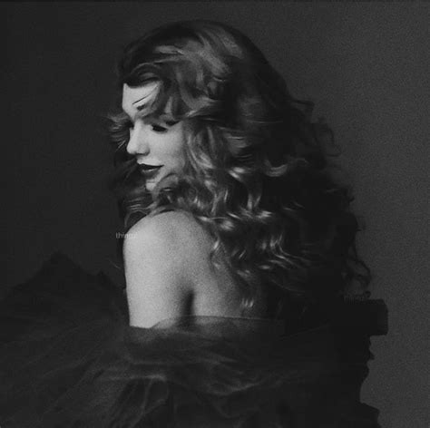 Pin By Marisa 💕 On Taylor Swift Taylor Swift Photoshoot Taylor Swift