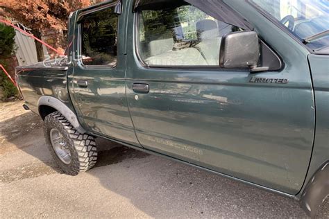 نیسان پیکاپ دو کابین نو موتور‌تازه تعمیر زیر بندی‌کامل تعویض‌شد تازه