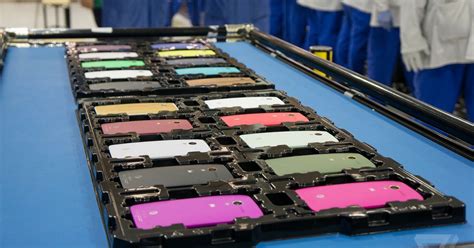 Motorola S Next Smartphone Will Be Priced For All Launch On May Th The Verge