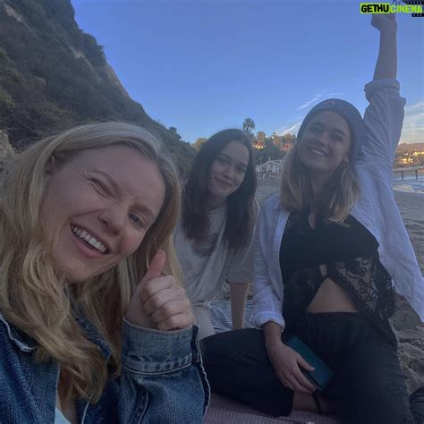 Hadley Robinson Wiki Biography Age Gallery Spouse And More