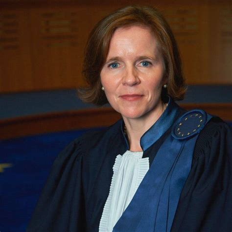 Women First On Linkedin Siofra Oleary Première Femme Présidente De La Cour Européenne Des