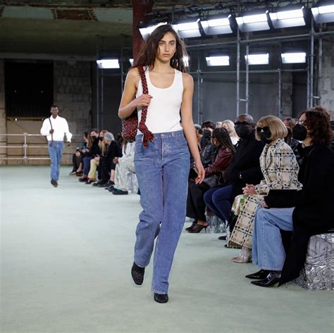 Download Runway Model At Bottega Veneta Wallpaper