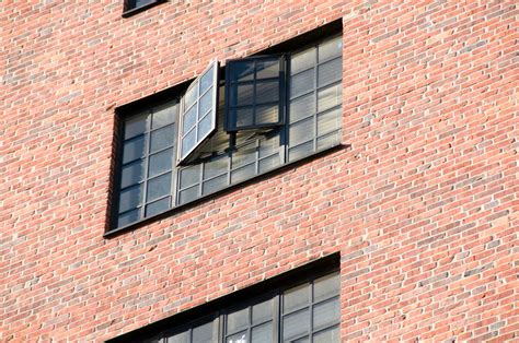 How To Remove A Manual Window Crank