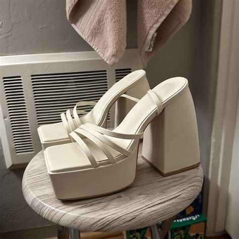 Nude Princess Polly Heels Never Used It Just Depop