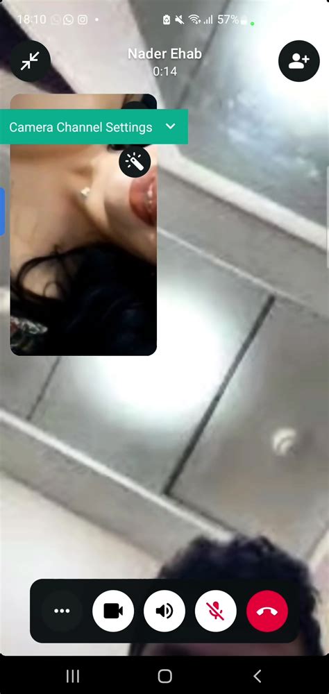 شاهدو فضحة نادر إيهاب من مصر مقيم في الإمارات يمارس العاده السريه امام