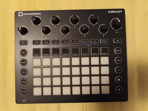 Novation Circuit Groove Box Drum Machine Synth
