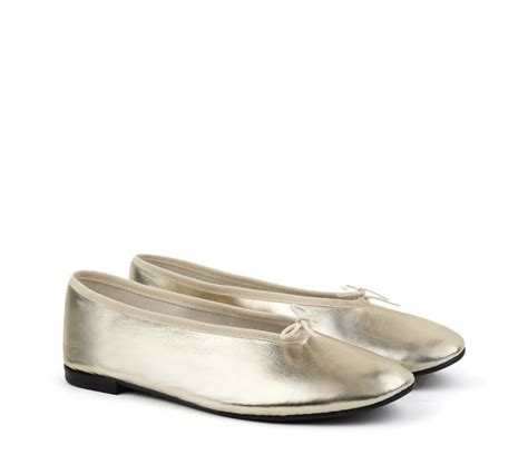 【Repetto】フランスのプレスデーで好評！ハイアッパーのフラットシューズ“Lilouh Ballerinas”発売 | 株式会社ルック ...